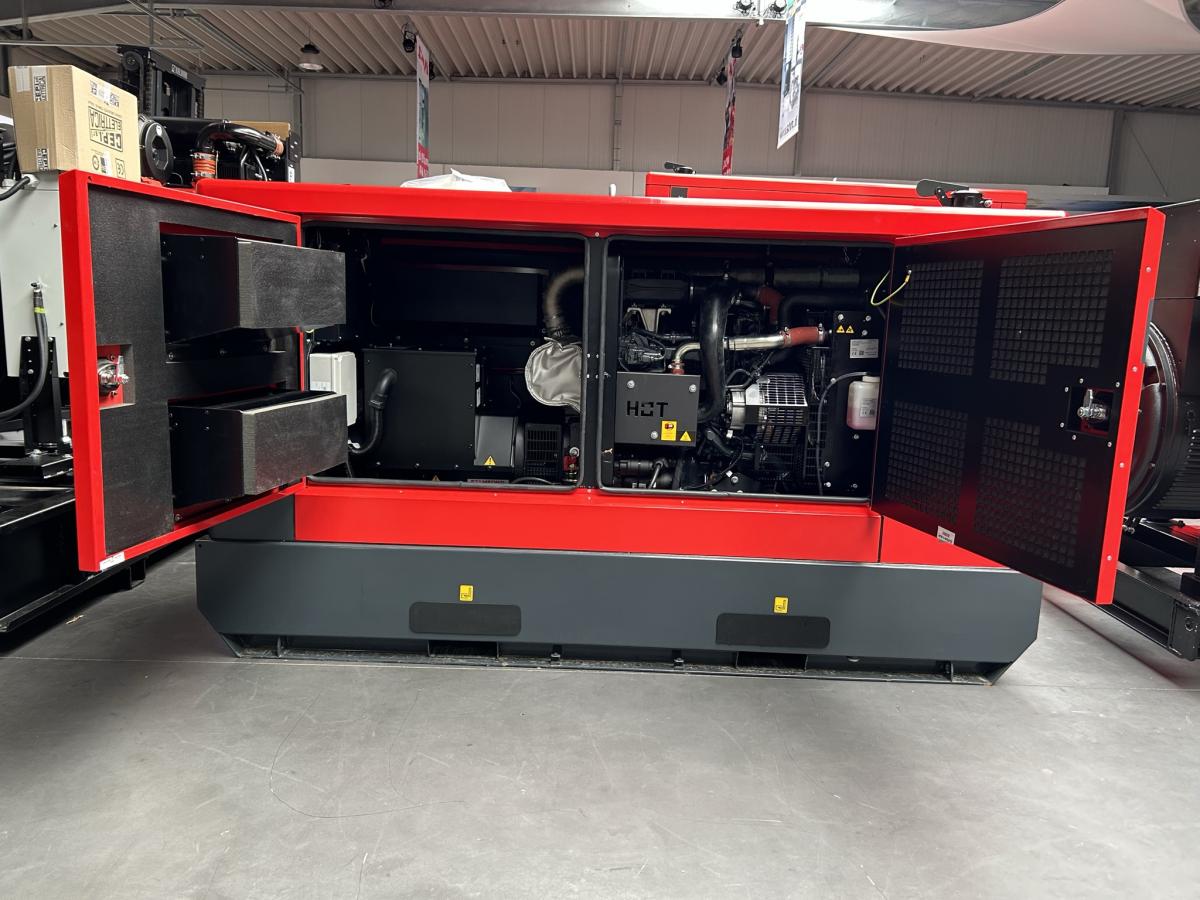 VERKAUFT 60 kVA Notstromaggregat als Netzersatzanlage mit IVECO Motor F ...